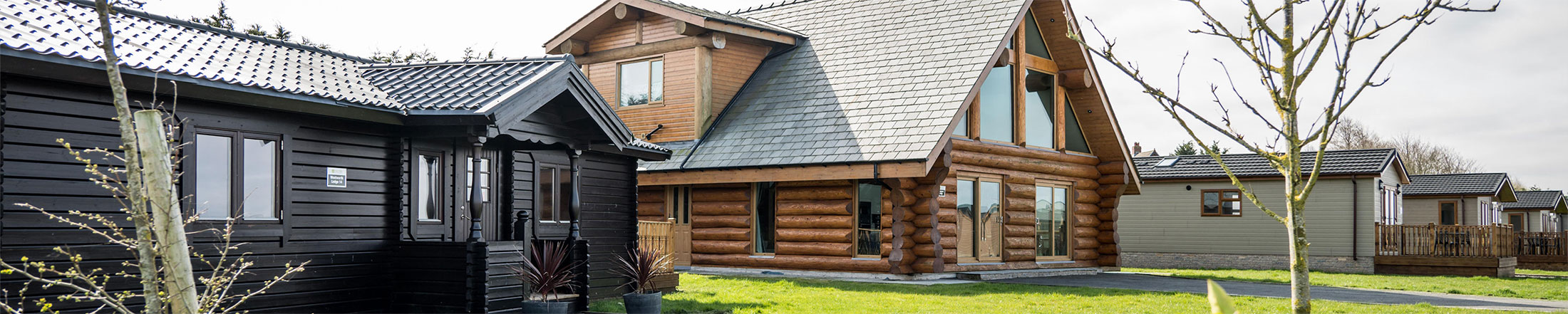 Lodges & Log Cabins Blackpool Holiday Park With Hot Tub | Ream Hills