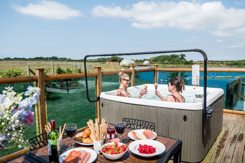 Lodges & Log Cabins Blackpool Holiday Park With Hot Tub | Ream Hills
