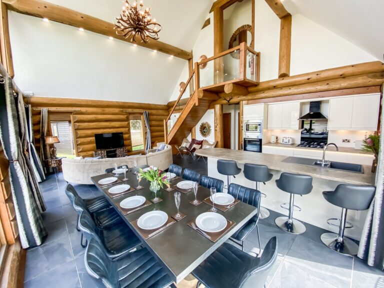 Lodges & Log Cabins Blackpool Holiday Park With Hot Tub | Ream Hills